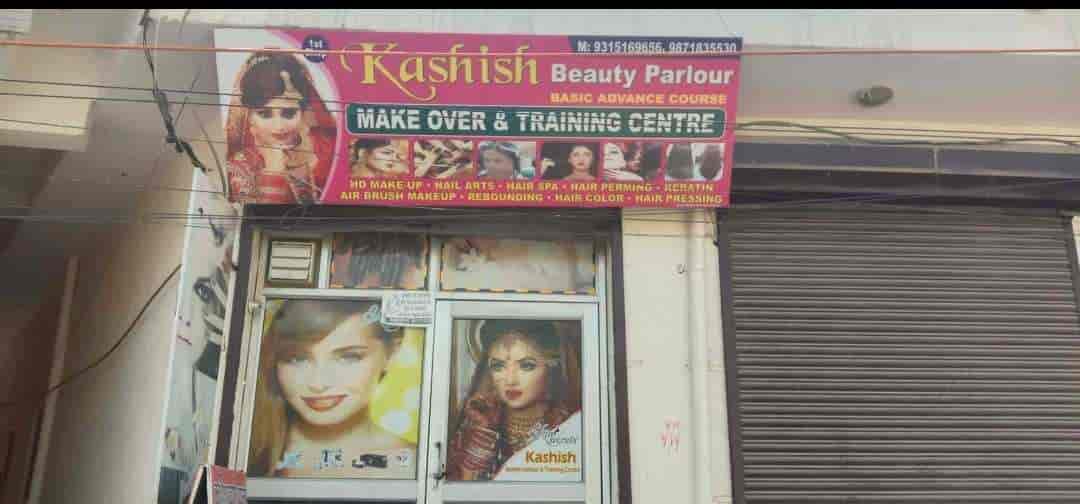 Kashish Salon Makeup | Saubhaya Makeup