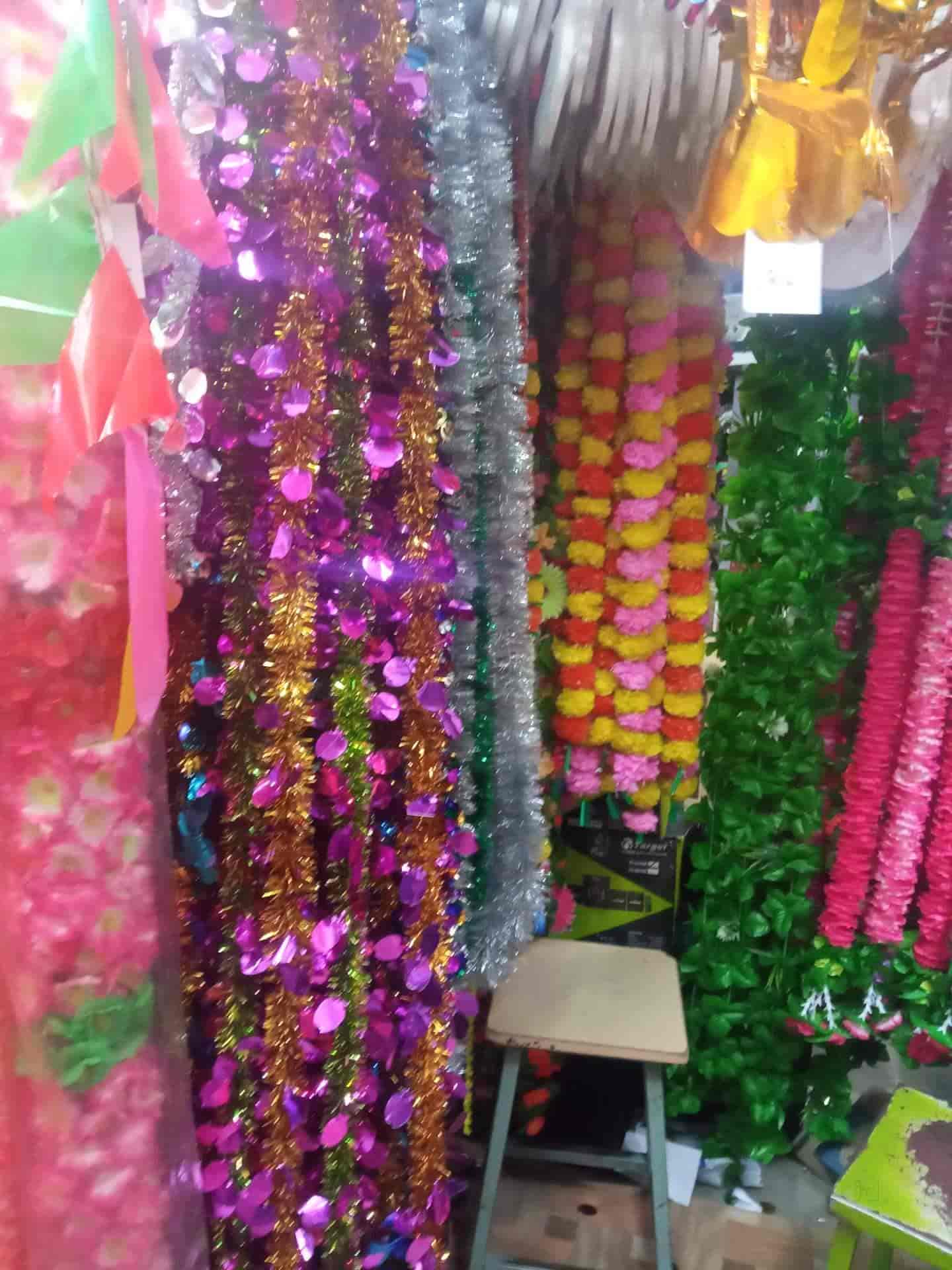 Decoration things store