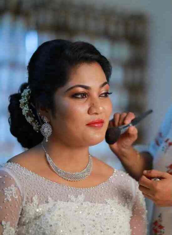 Beauty Mantra Bridal Makeup And Hairstyle Saubhaya Makeup