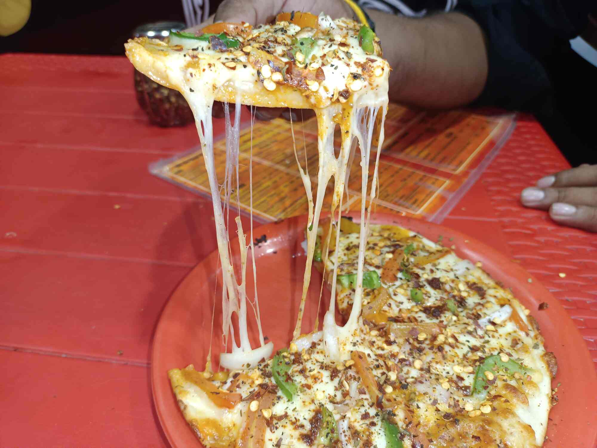 Pizza ho go store