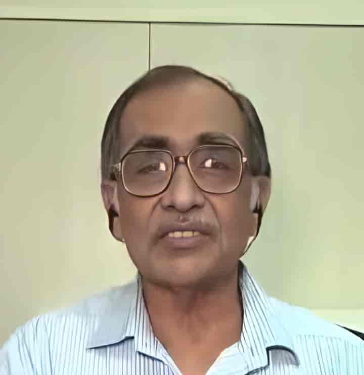 মিষ্টির দোকান খুললেও খাবেন না সন্দেশ লাড্ডু, জানালেন বিশিষ্ট জীবাণু ...