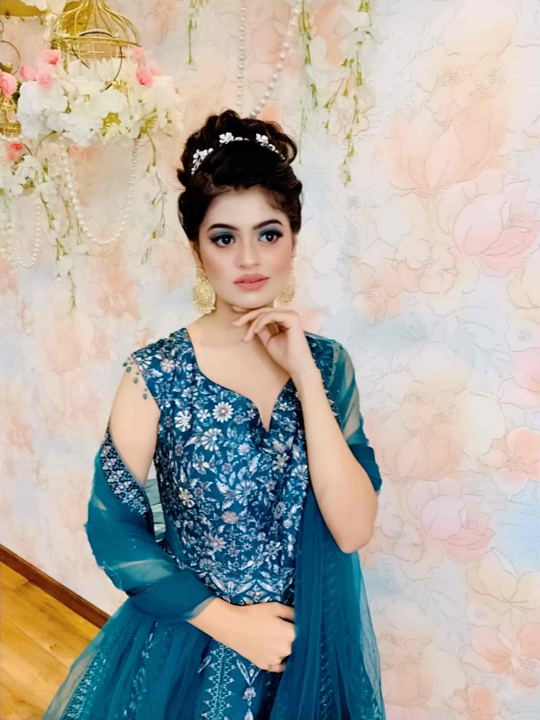 Clio Makeup | Saubhaya Makeup