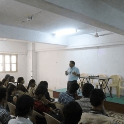 SMT Kamaladevi Gauridutt Mittal College Of Arts & Commerce, Malad West ...