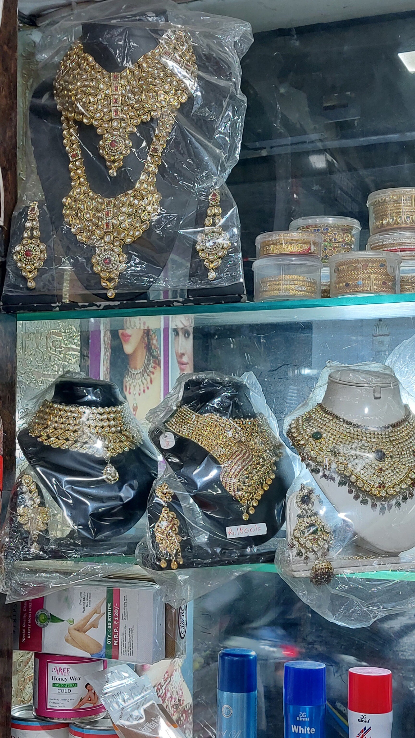 Artificial jewellery shop in rohini store