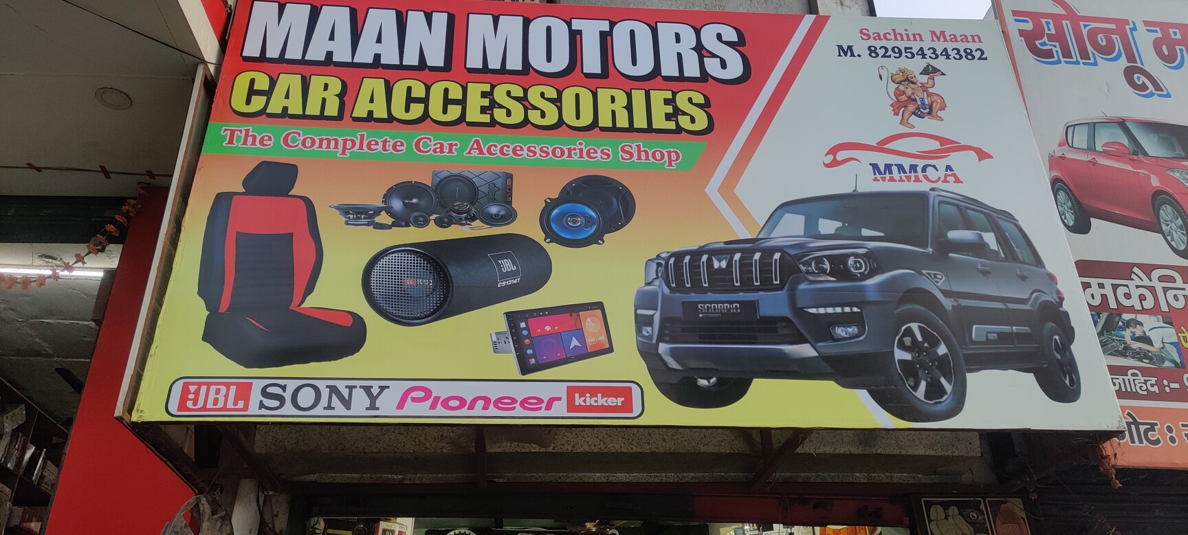 Car accessories shop in najafgarh store