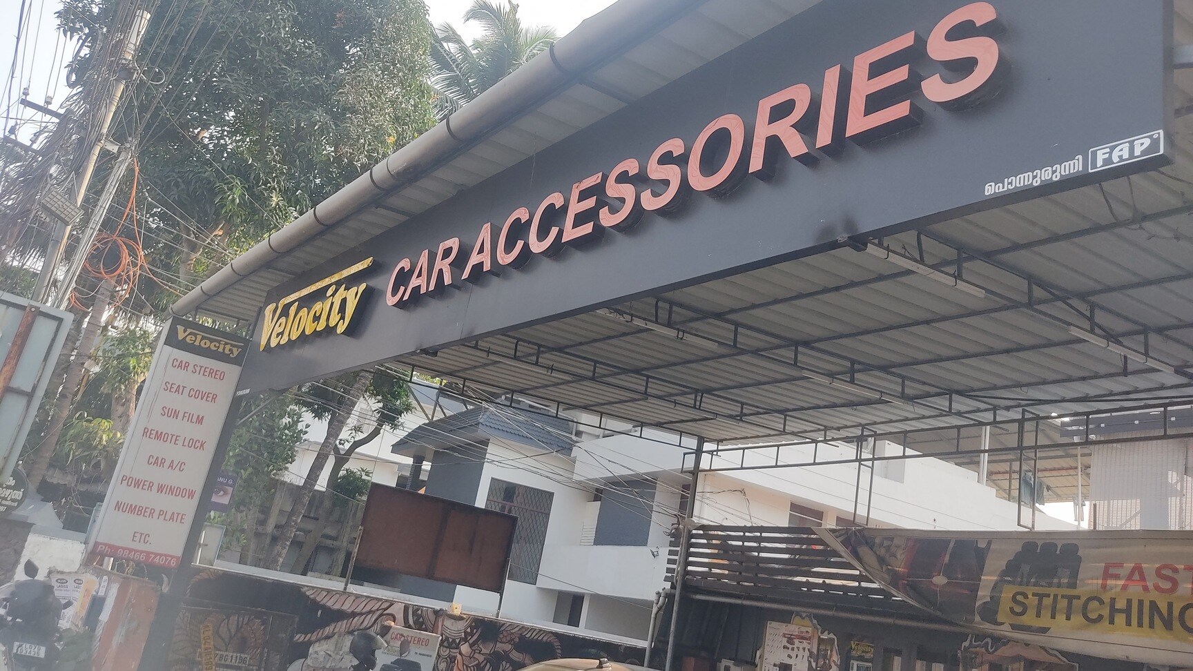 Car accessories vyttila store