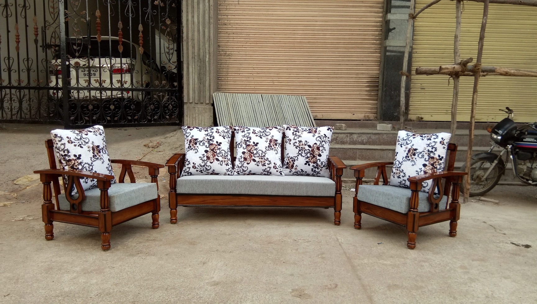 Syed old furniture store